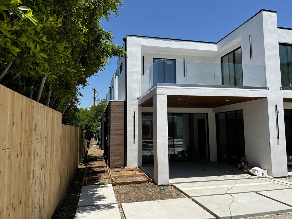 Luxury Custom Glass Solutions Pacific Palisades | Glass Definition
