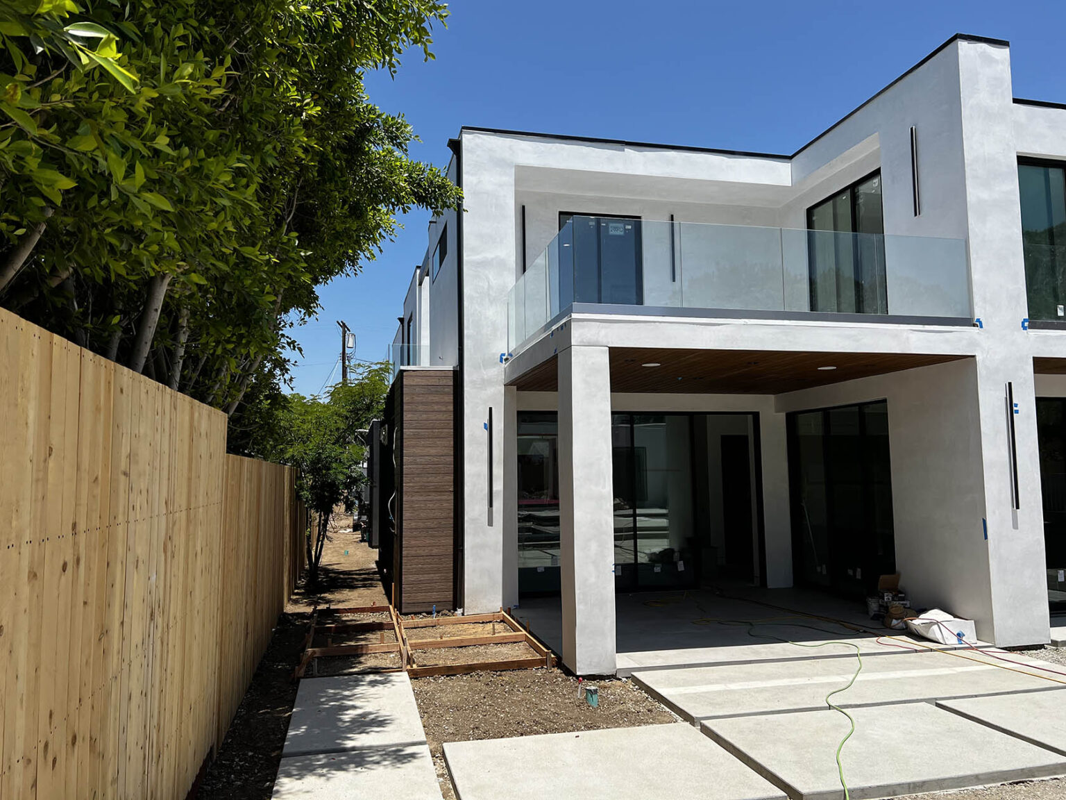 Luxury Custom Glass Solutions Pacific Palisades | Glass Definition
