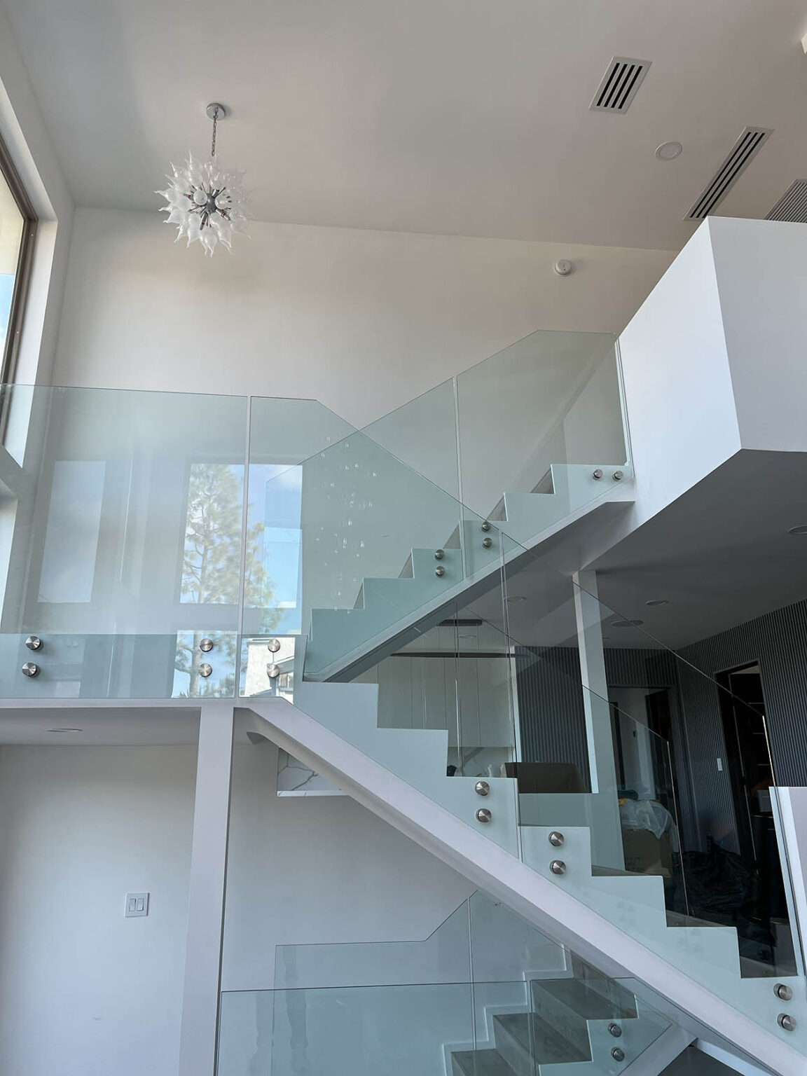 Luxury Custom Glass Solutions Pacific Palisades | Glass Definition